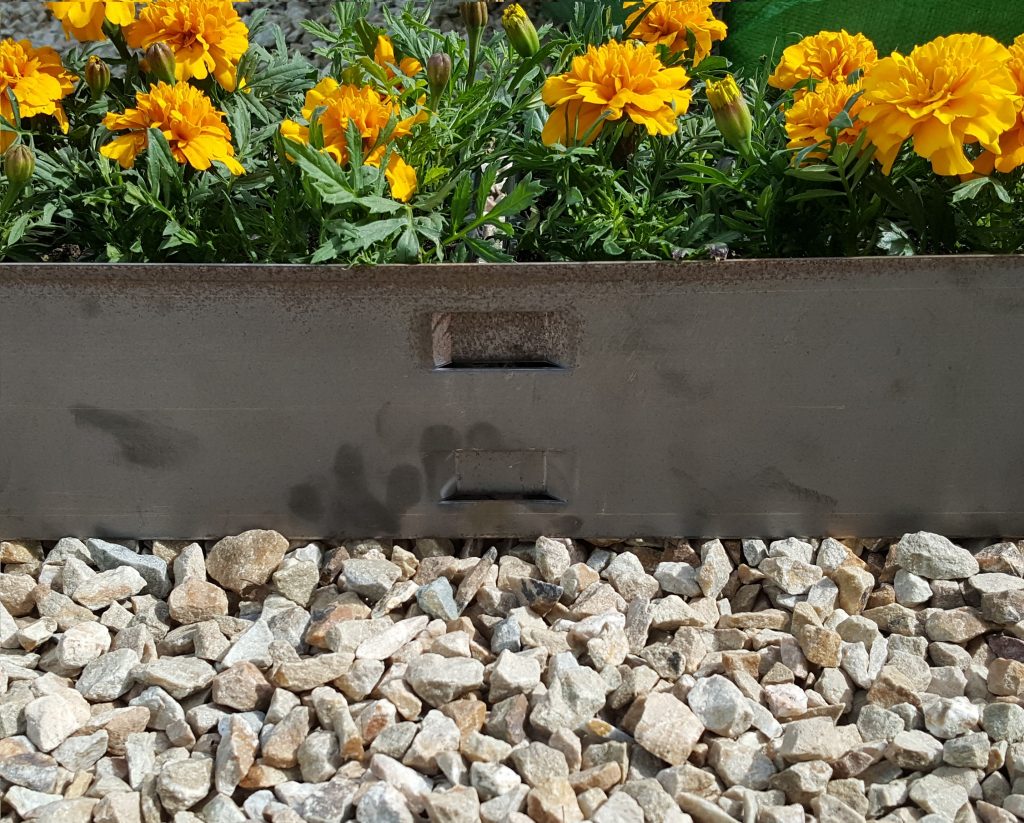 galvanised-edging-close-up - Landscape Depot